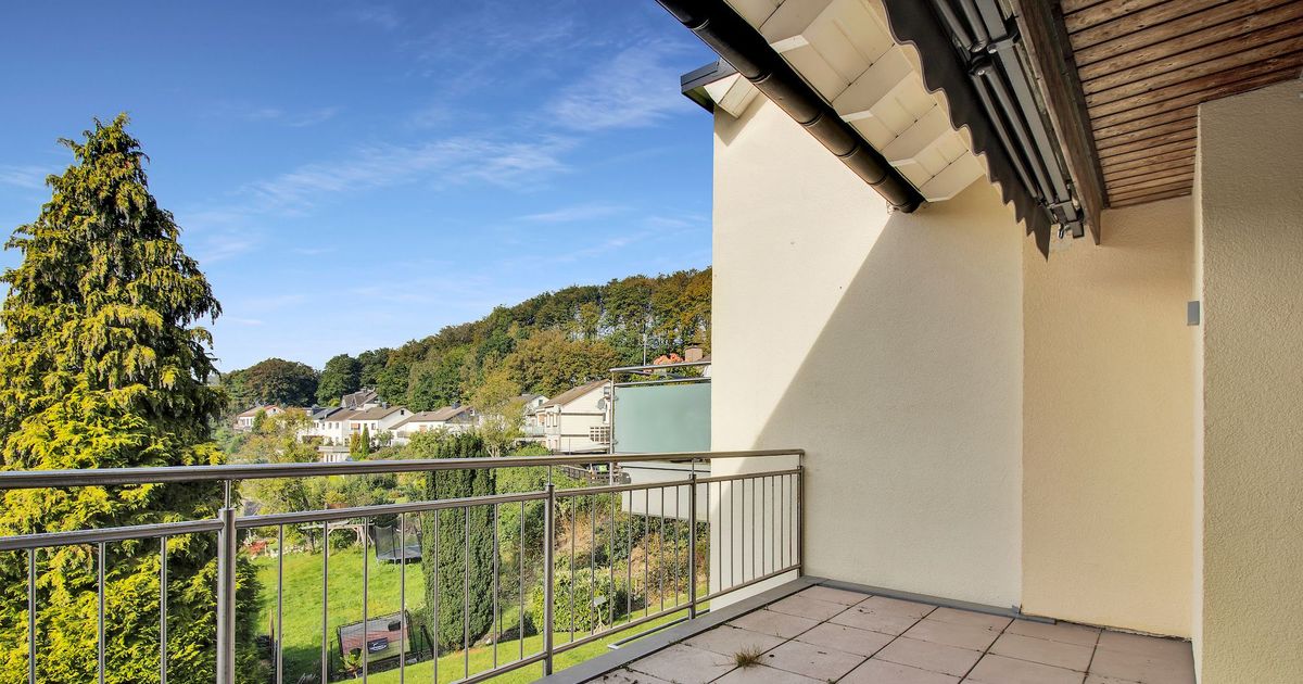 Panorama-Wohntraum: Exklusive Eigentumswohnung als Ihre persönliche Oase mit Weitblick ...